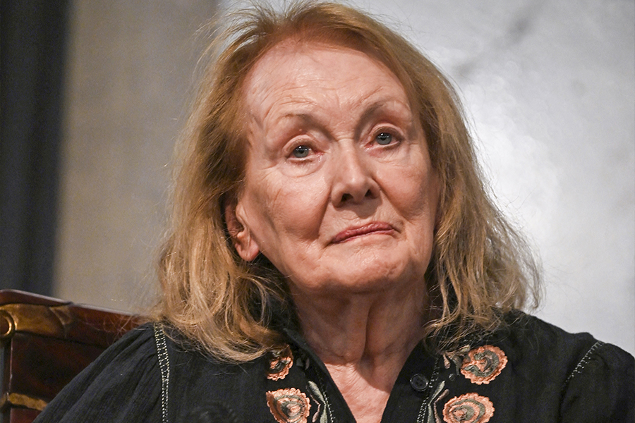 Annie Ernaux: Escribir como una navaja | Revista Mensaje